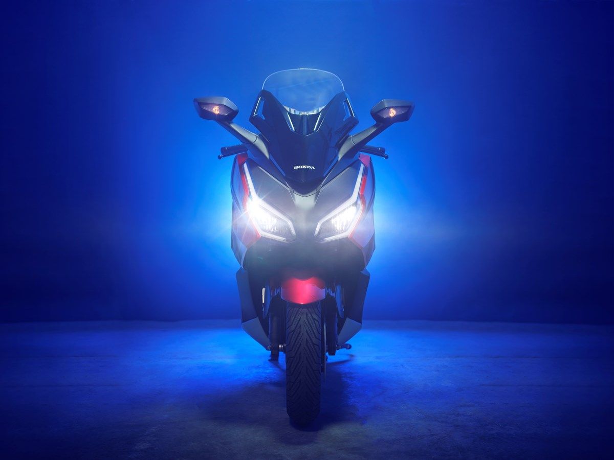 Honda Forza 350: prezzo, velocità, scheda e rilevamenti