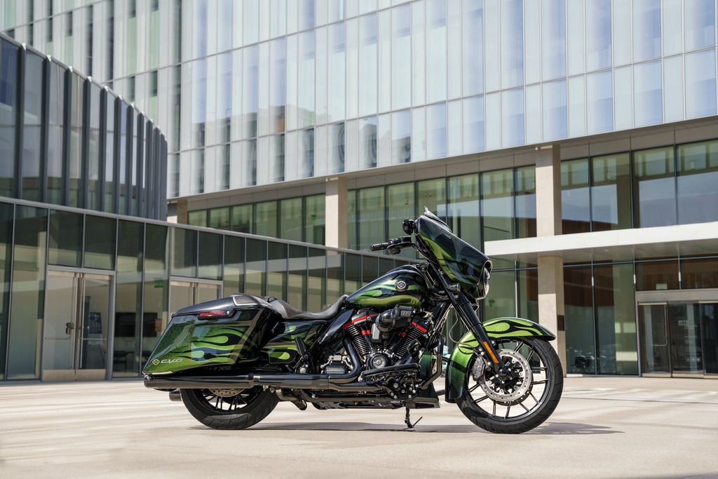 Harley-Davidson CVO Street Glide: prezzo, velocità, scheda e rilevamenti