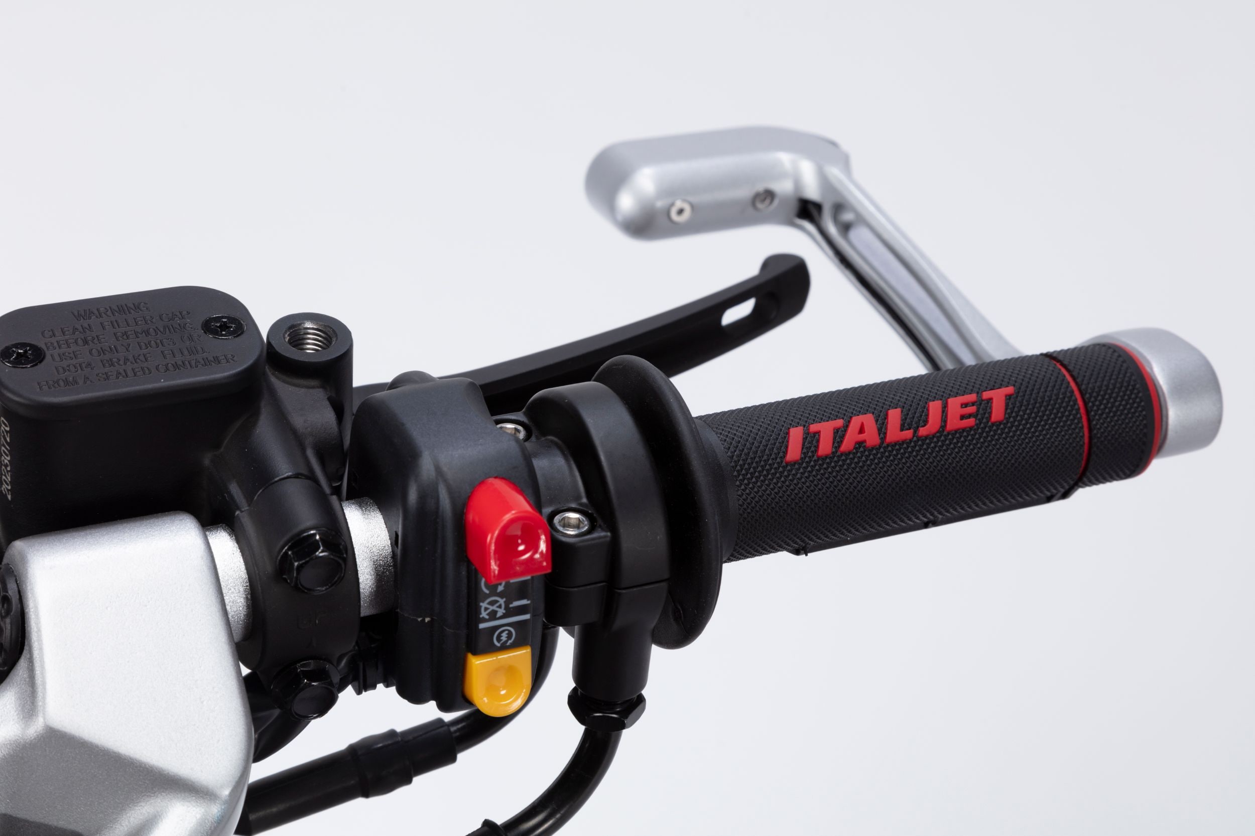 Italjet Dragster 300: prezzo, velocità, scheda e rilevamenti