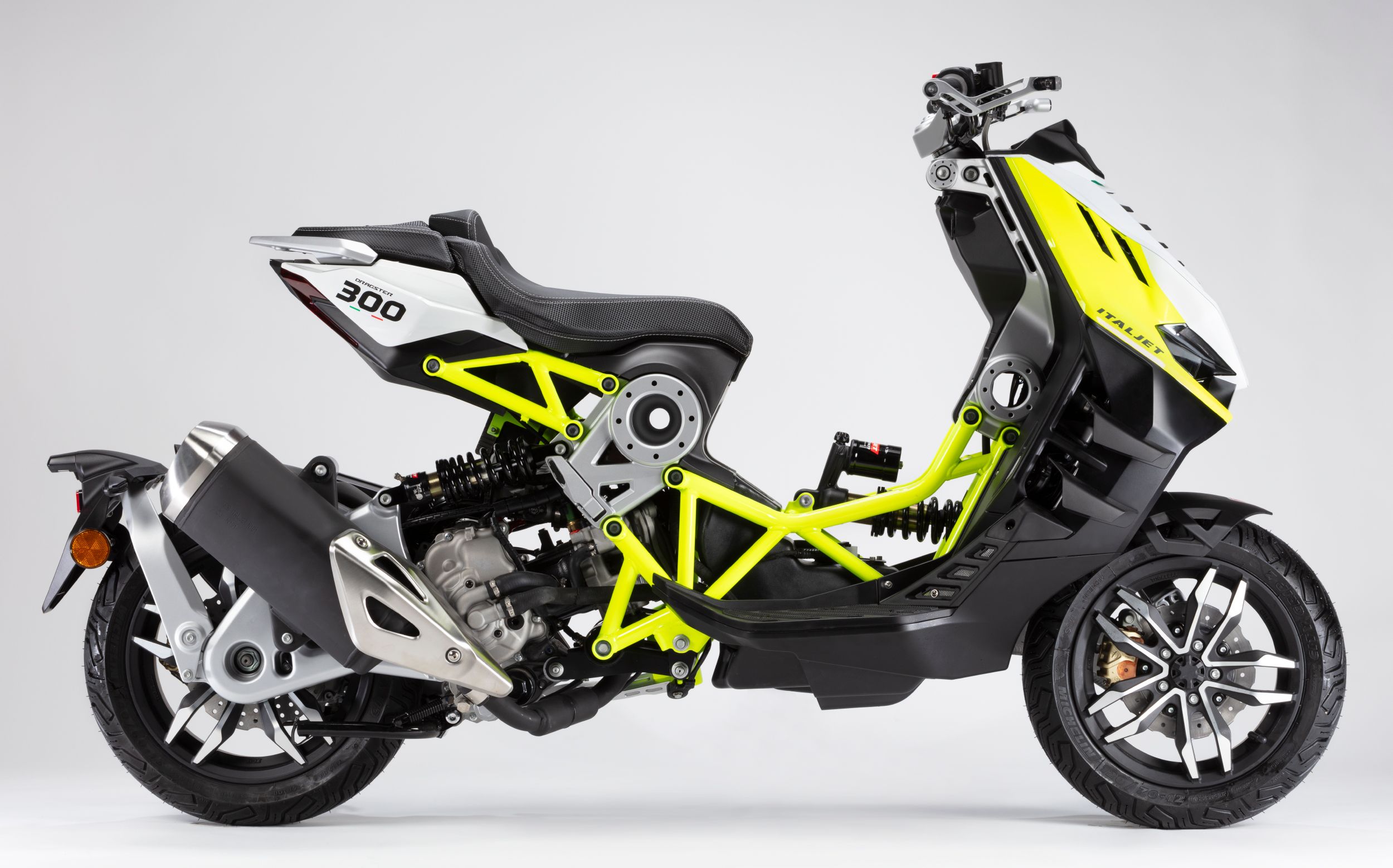 Italjet Dragster 300: prezzo, velocità, scheda e rilevamenti